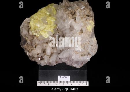 Celestite. minerals. Europe; Italy; Sicily; Girgenti Stock Photo - Alamy
