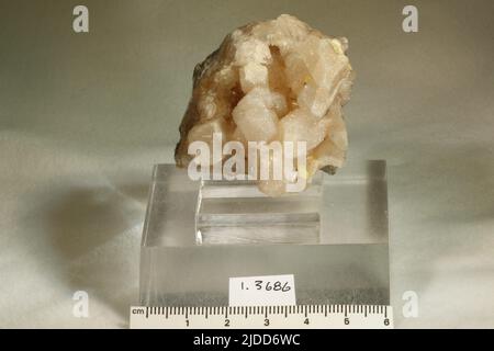 Quartz. minerals. Europe; Italy; Sicily; Girgenti Stock Photo - Alamy