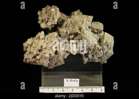 Calcite. minerals. Europe; France; Ile-de-France Province; Seine-et ...