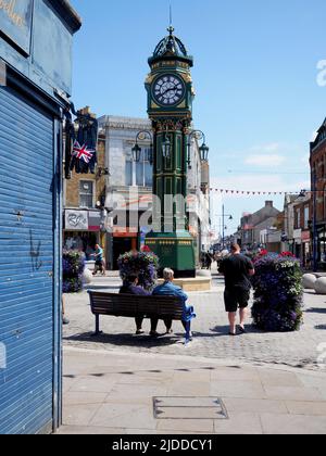 Sheerness, Kent, UK. 20th June, 2018. UK Weather: the sunset in ...