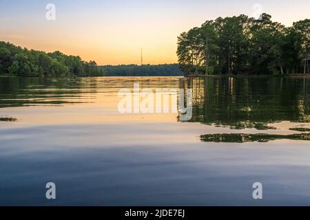 Oliver Dam on the Chattahoochee River at the tail end of Lake Oliver in ...
