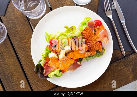 Delicious French Basque salad Stock Photo - Alamy