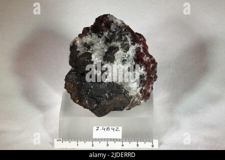 Hemimorphite. minerals. North America; USA; Missouri; Newton County ...