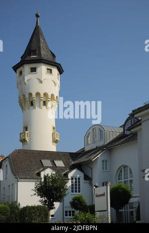 Germany, Hesse, Wiesbaden - Schierstein, Schiersteiner Hafen, local ...