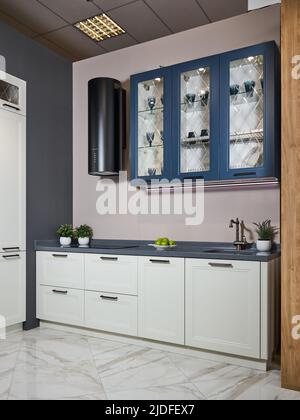 Promotional photograph of a kitchen using flash Stock Photo - Alamy