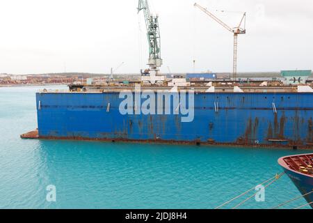 dry dock shipyard at the port of Freeport Stock Photo - Alamy