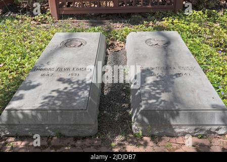 The graves of Thomas and Mina Edison behind Glenmont, their estate ...