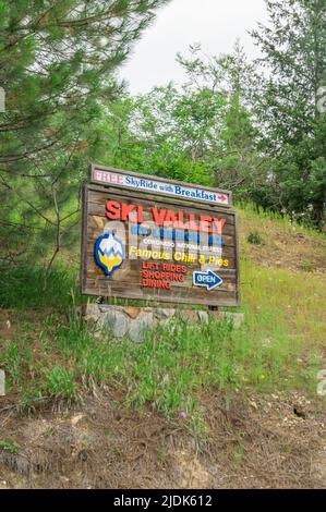 Sign at entrance of town of Summerhaven, Arizona, Mount Lemmon Stock ...