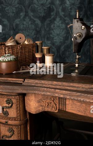 A selection of vintage sewing tools and equipment Stock Photo - Alamy