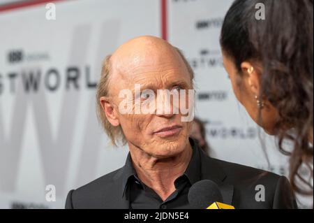 Ed Harris attends HBO's "Westworld" Season 4 premiere at Alice Tully ...