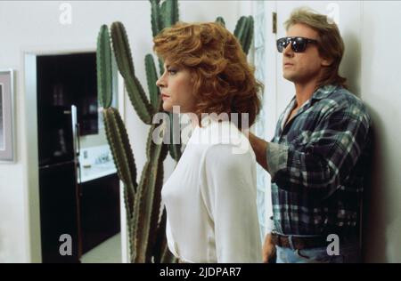 PIPER,FOSTER, THEY LIVE : JOHN CARPENTER'S THEY LIVE, 1988 Stock Photo ...