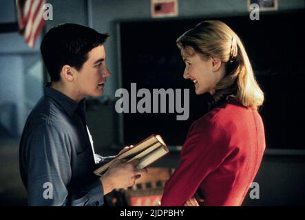 OCTOBER SKY (1999) JAKE GYLLENHAAL, CHRIS COOPER MINER OCSK 009 Stock ...