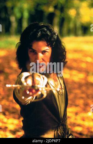 THE PRINCESS BRIDE (1987) MANDY PATINKIN, ANDRE THE GIANT, CARY ELWES ...