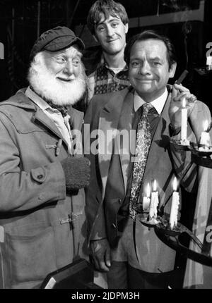 David Jason as Derek "Del Boy" Trotter and Nicholas Lyndhurst as Rodney ...