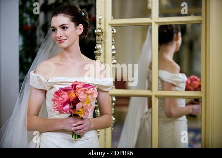 BRIDE WARS, Anne Hathaway, 2009. TM and ©copyright Fox 2000 Pictures ...