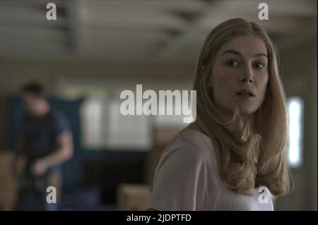 ROSAMUND PIKE, GONE GIRL, 2014 Stock Photo - Alamy