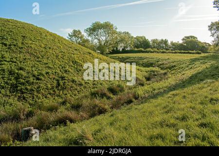 Brinklow Castle, Warwickshire. The substantial earthwork of a Norman ...