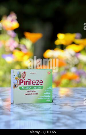 Piriteze Allergy Tablets, Cetirizine Hydrochloride, Piriteze, Allergy ...