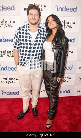 Brian Muller and Gigi Zumbado attend the "Bridge And Tunnel" premiere ...