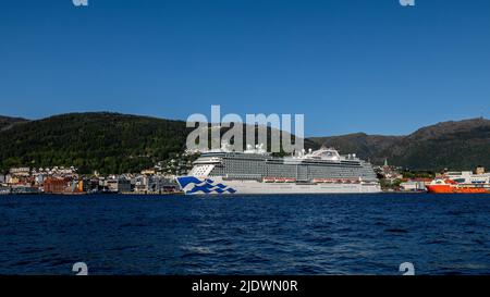Cruise ship Sky Princess at Jekteviken terminal in port of Bergen ...