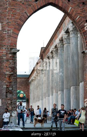Milan Columns of San Lorenzo Stock Photo - Alamy
