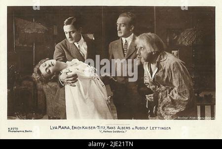 Portrait of Lya Mara in Halkas Gelöbnis (1917) 001 - German weimar era ...