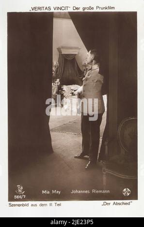 Portrait of Mia May in Veritas vincit (1919) - German weimar era cinema (1918 - 1935 Stock Photo ...