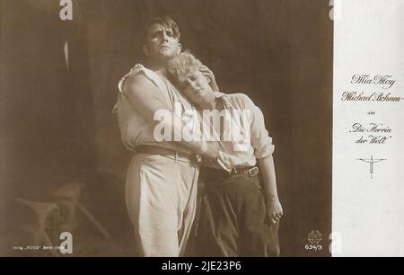 Portrait of Mia May in Die Herrin der Welt 003 - German weimar era cinema (1918 - 1935 Stock ...