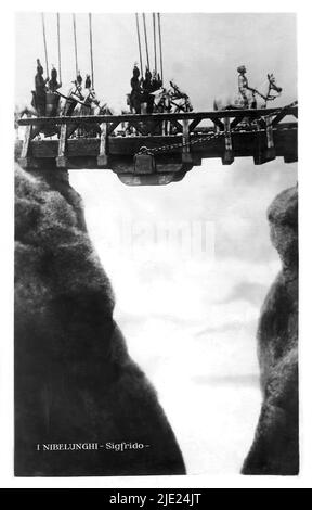 PAUL RICHTER as Siegfried in DIE NIBELUNGEN : SIEGRIED 1924 director ...