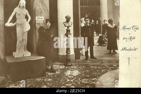 Portrait of Ressel Orla in Die Sünde (1918) 001 - German weimar era cinema (1918 - 1935 Stock ...