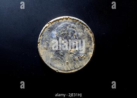 Lincoln Cent Bad Penny 2008 Crash Stock Photo - Alamy