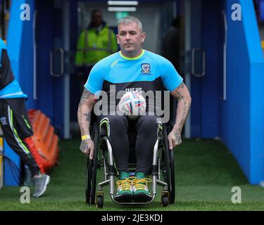 Warrington, UK. 24th June, 2022. Jamie Shaul #29 of Hull FC tackles ...