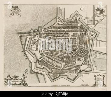 Map of Harlingen, 1721 - 1774 print Map in a nutshell perspective. At the top left of the Wapen ...