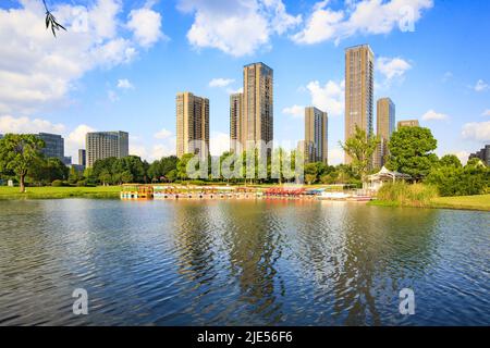 Zhejiang ningbo yinzhou yinzhou park lake Stock Photo - Alamy