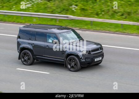 Land Rover Defender 110, 3-door (Side view Stock Photo - Alamy