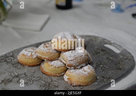 Italian, Neapolitan Pastry Frolla Liscia Stock Photo - Alamy