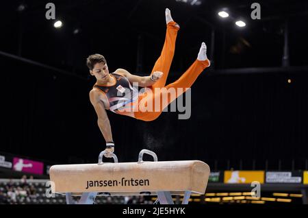 ROTTERDAM - Frank Rijken during the men's all-round final of the Dutch ...