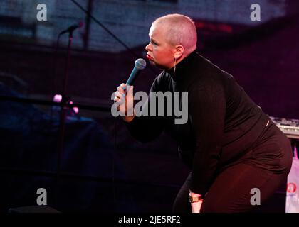 Laura Smyth, Stand Up Comedian, Open Air Comedy, Leigh Folk Festival ...