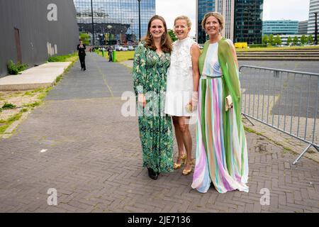 Princess Mabel and her sisters Eveline and Nicoline Wisse Smit ...
