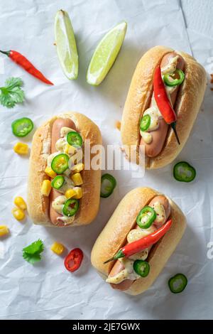 Spicy and delicious mini hot dogs as quick appetizers. Mini hot dogs ...