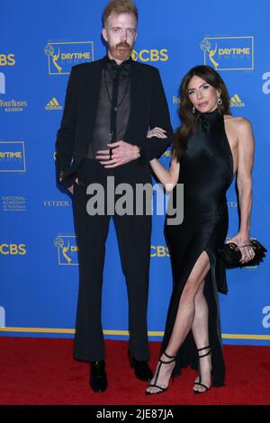 LOS ANGELES - JUN 24: Matt Hanvey, Krista Allen at the 49th Daytime ...