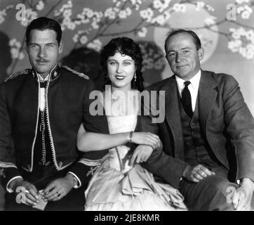 RICHARD ARLEN and FAY WRAY publicity portrait in THUNDERBOLT 1929 ...