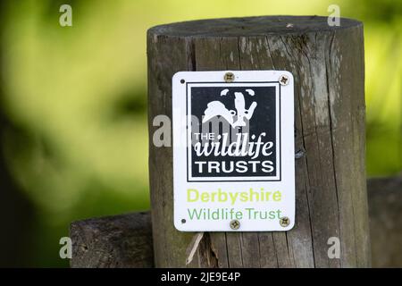 Derbyshire Wildlife Trust sign Stock Photo - Alamy