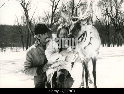 SAM ELLIOTT, REBECCA HARRELL TICKELL, PRANCER, 1989 Stock Photo - Alamy