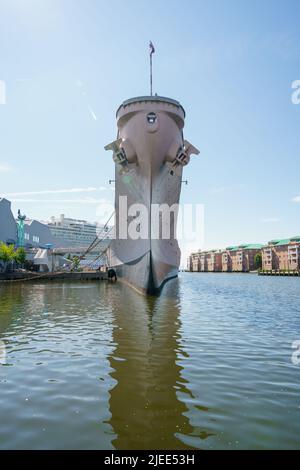 Image of the USS Wisconsin BB64 battle ship at Norfolk VA Stock Photo ...