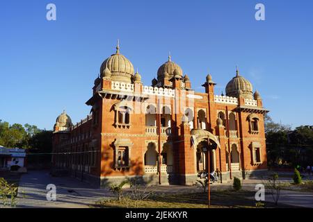 Mahatma Gandhi Town Hall (old name - King Edward Hall) in Indore, India ...