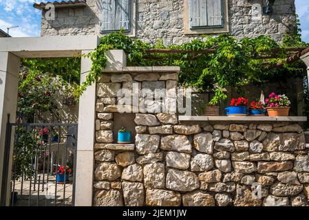 Charming Varoš neighbourhood on the slopes of Marjan Hill, Split ...