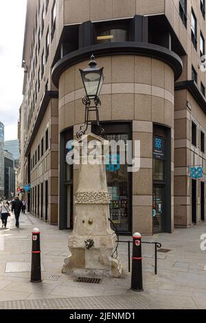 The Aldgate Pump Stock Photo - Alamy