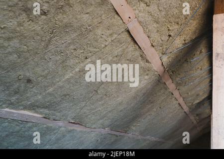 The roof is insulated with green mineral wool. Proper roof insulation ...