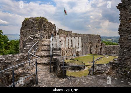 Great hall and kitchen wall at Denbigh castle Stock Photo - Alamy